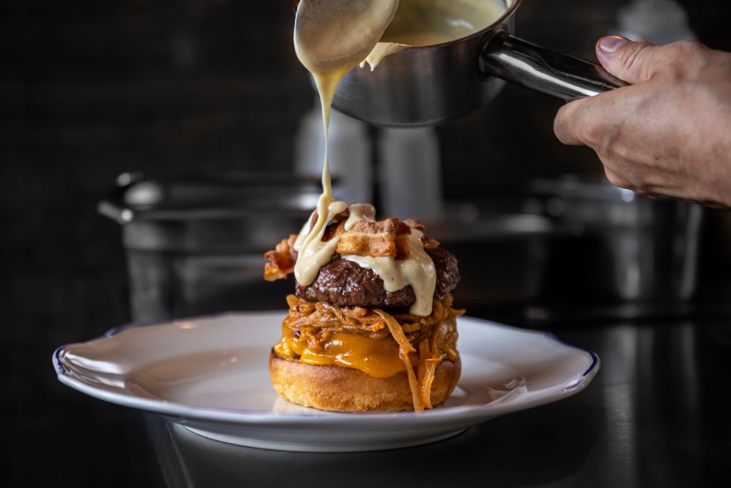 Sofitel Mexico City Reforma - Balta Triple Cheese Burger